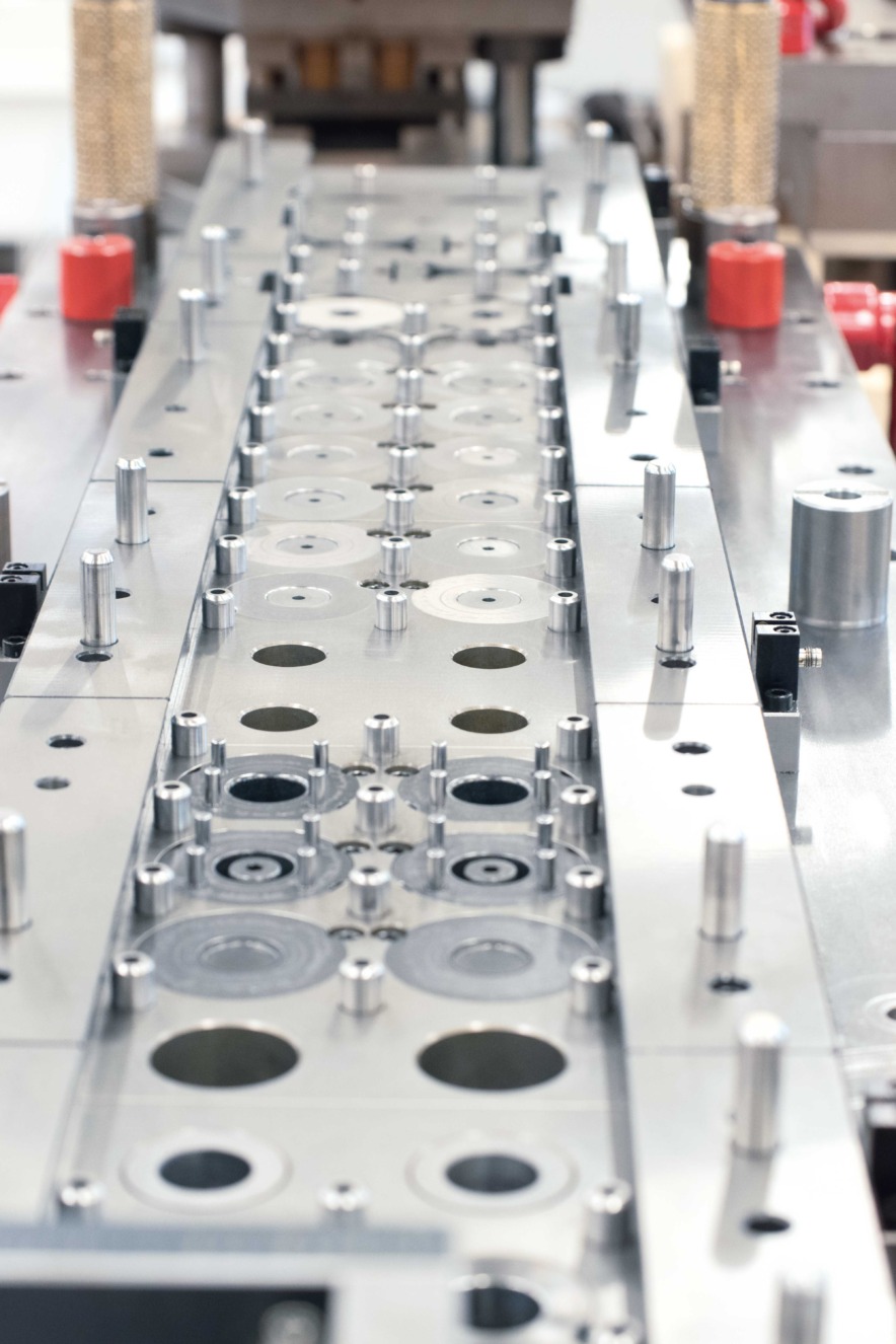 Well on the way to the top. Toolmaking benefits from precision wire ...