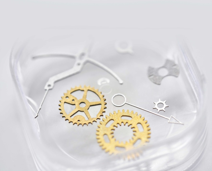 For 100,000 eyes. Micro-precision in series - Mitsubishi Electric EDM