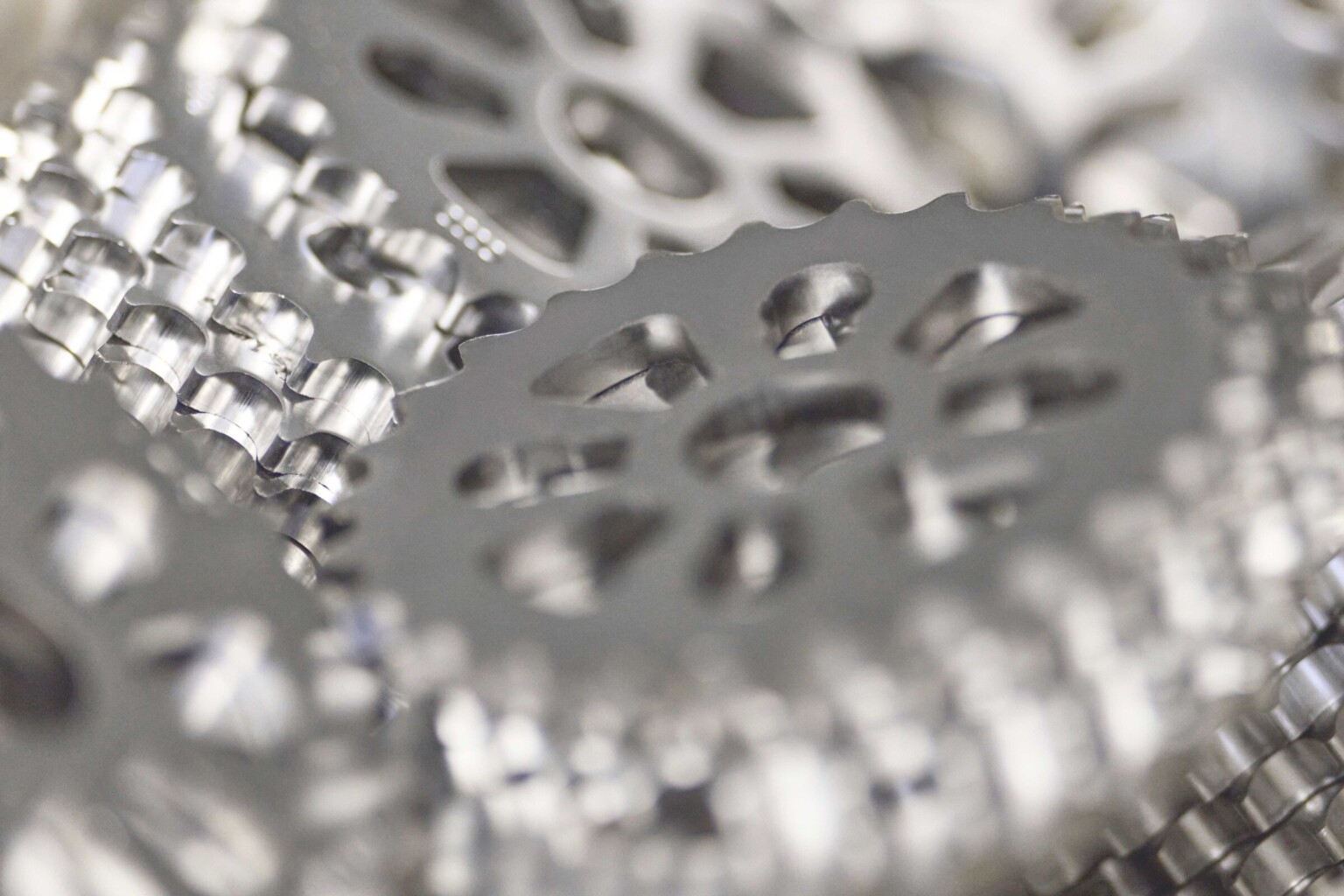 Machining high-precision parts ready for use. Wire-eroded punches and ...